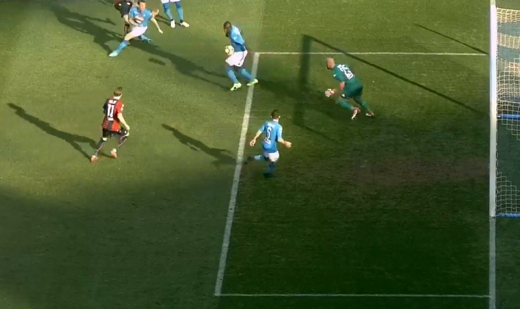 Napoli-Bologna, la moviola: per Casarin «decisioni non logiche», la ... Napoli-Bologna, la moviola: per Casarin «decisioni non logiche», la ...