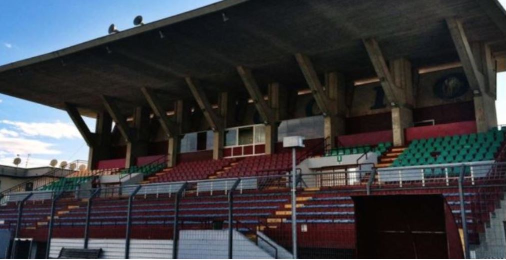 A Pontedera il primo stadio al mondo con seggiolini in materiale ...
