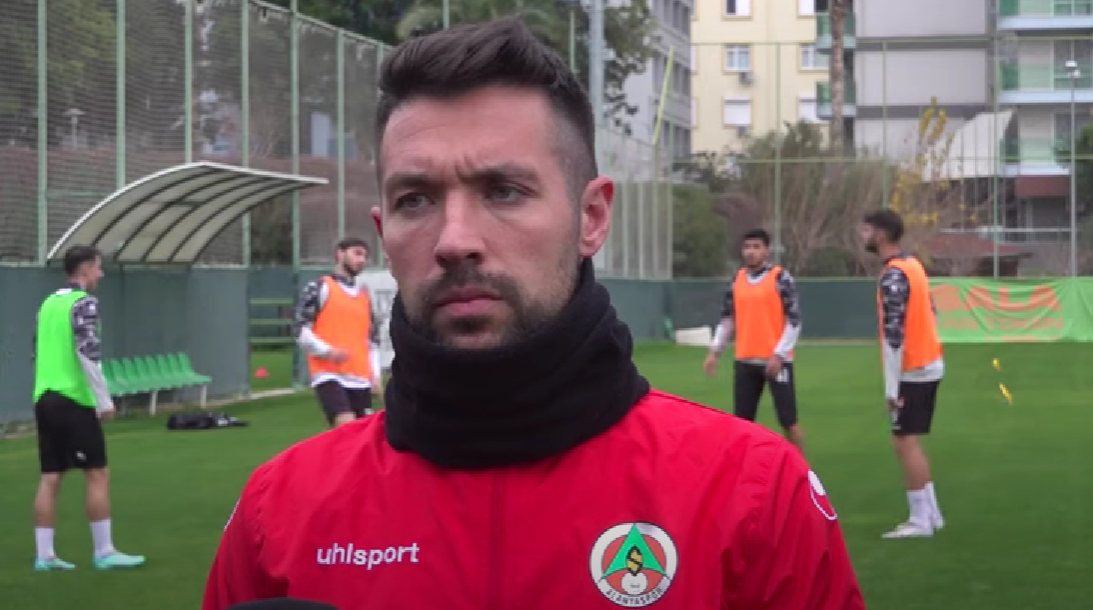 Il sogno di Farioli: «un calcio sottratto all’idiozia calcistica, alla volgarità degli italioti ...